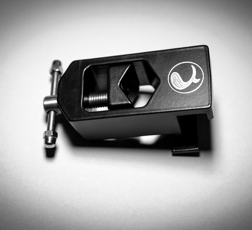 Sliding attachment with fixing point | FEEDERLAND, LTD