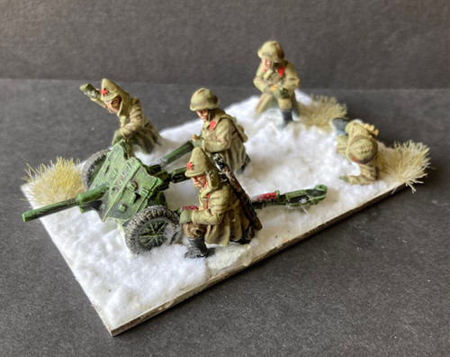WWR 84 Anti tank gun crew of 5 figures | Parkfield Miniatures