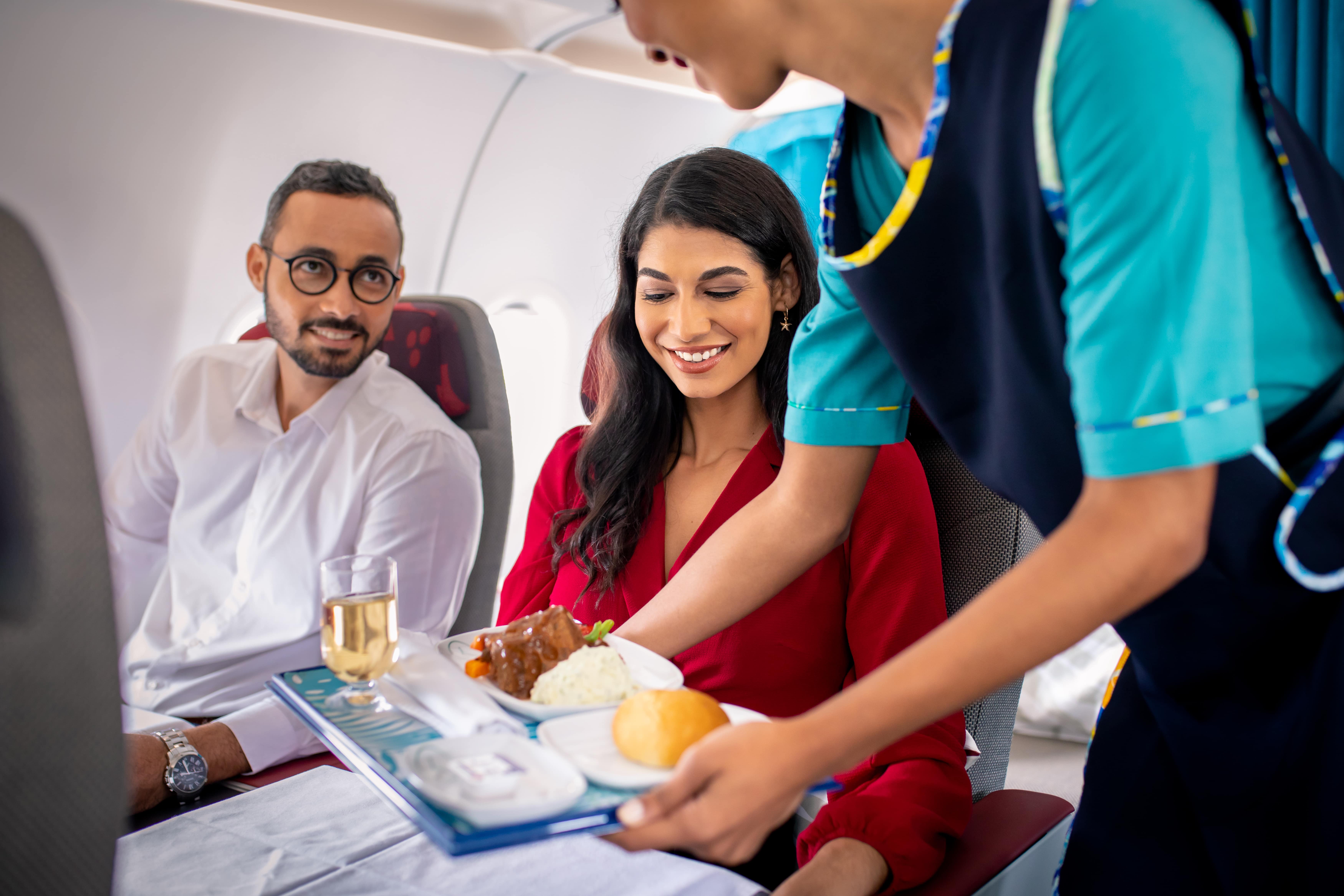 Avoid Jet Lag: Tips for Long-Haul Flightshttps://www.stella-via.aero ...