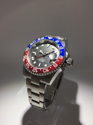 Blue & Red GMT mod on Oystersteel bracelet | SMOOTHMODSCO