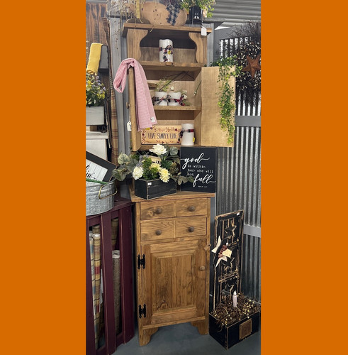 Mini Hutch Cabinet | Nanas Primitive Barn