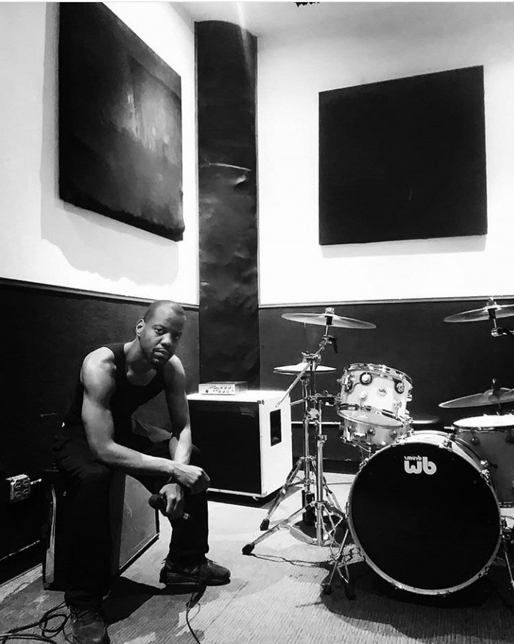 Lyndon Laveaux Aims For The Jugular With "Earn The Title"