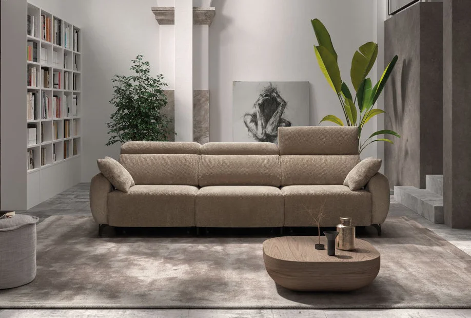 Sofá 3 asientos deslizante motor Solio de Acomodel | Divinity Muebles