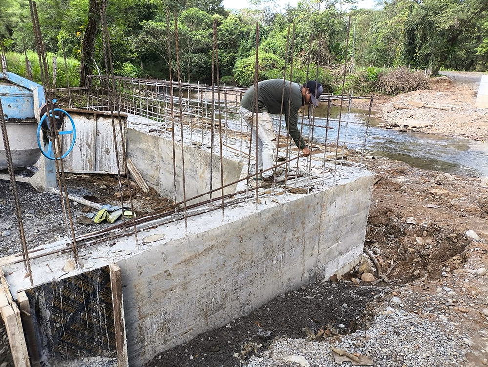 Avanza un 75% en la construcción del puente sobre el río Juay en San ...