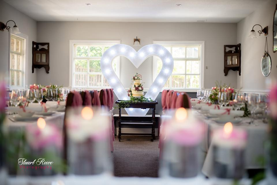 Fullscreen Page | Lawrence Hotel