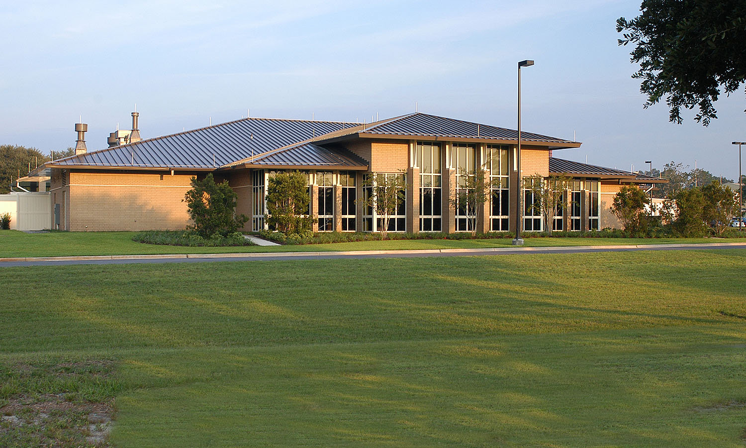 Eglin Airforce Base Club, Governmental