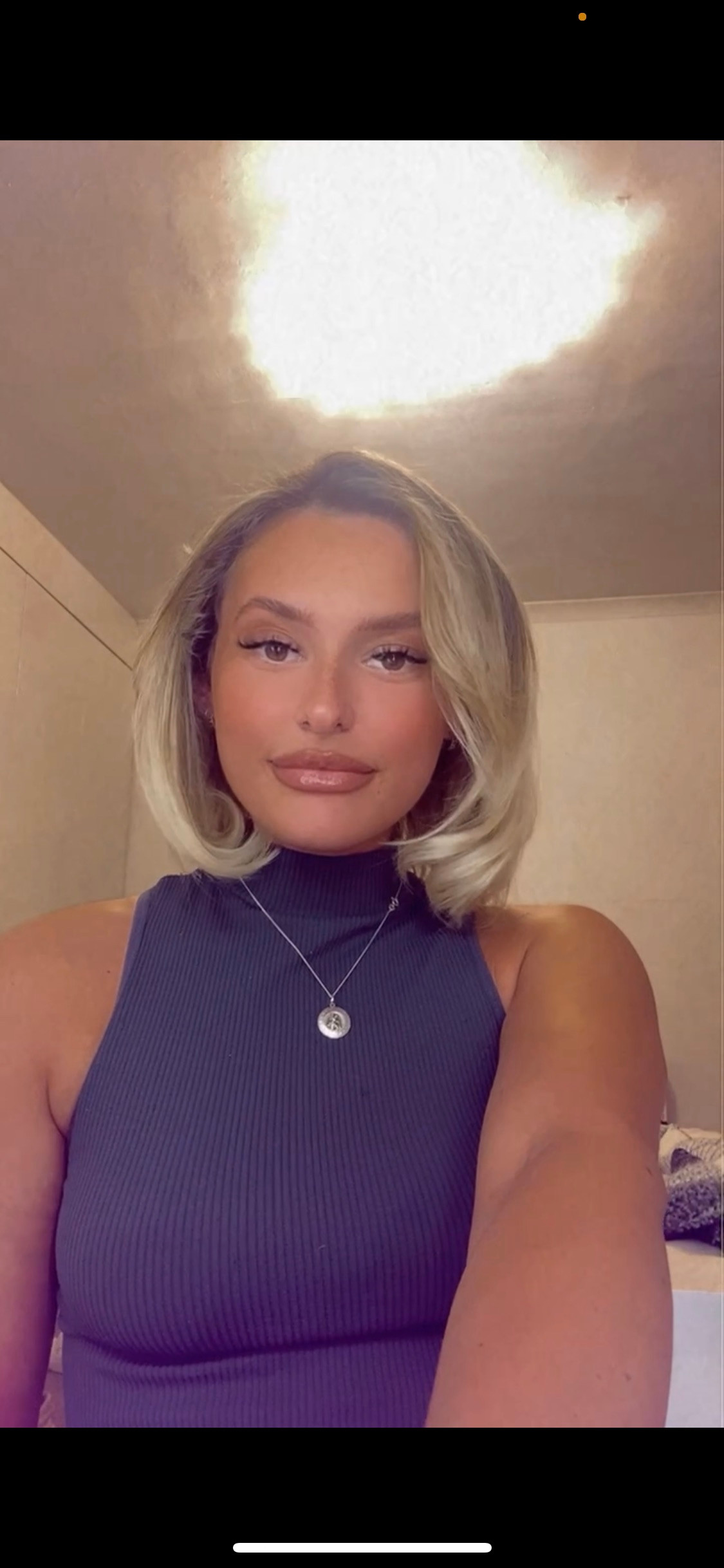 Holly Eyles | website