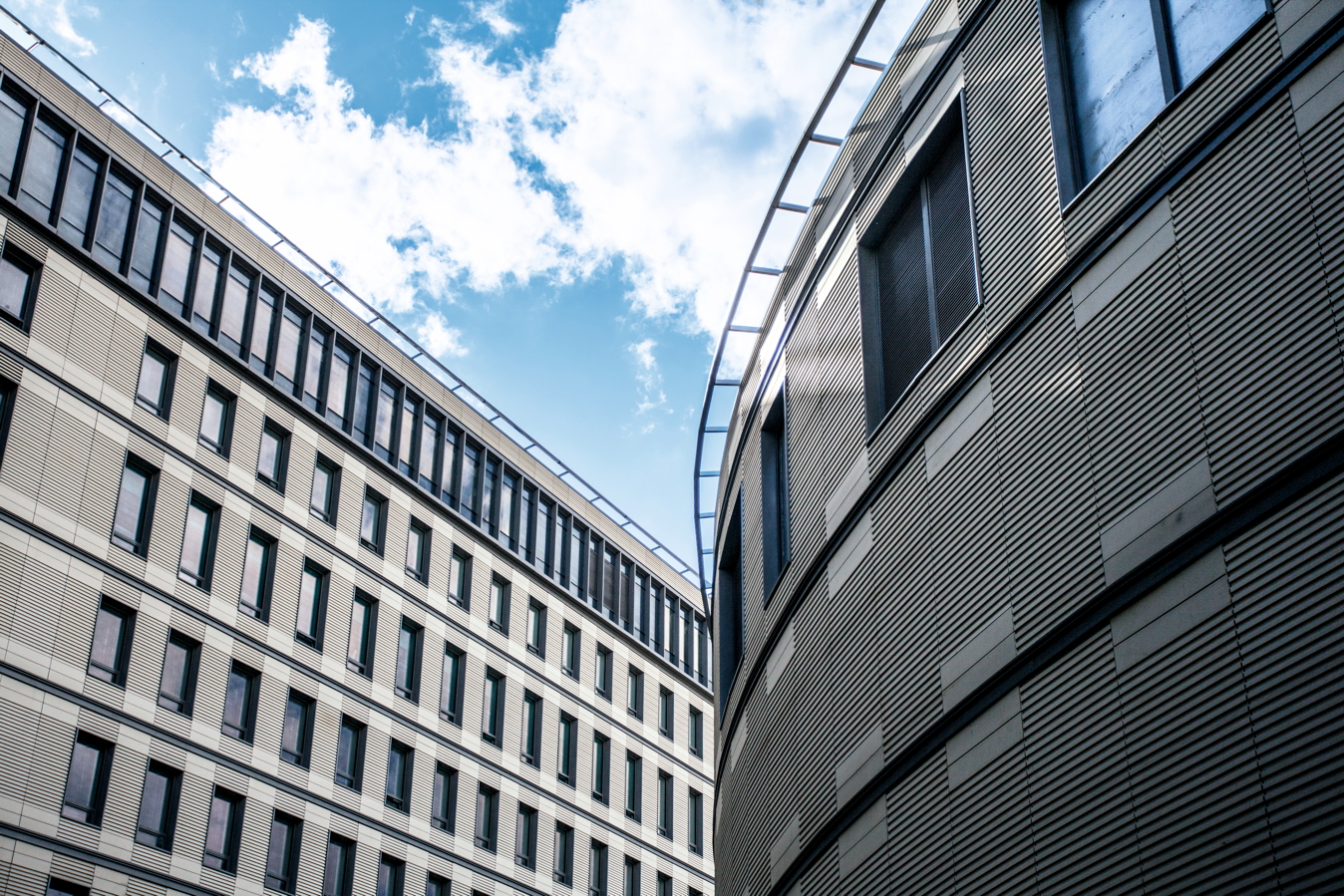 TERRACOTTA RAINSCREEN | Telling Architectural Systems