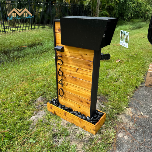Cedar Top-Mount Mailbox | Bellamastermailbox B