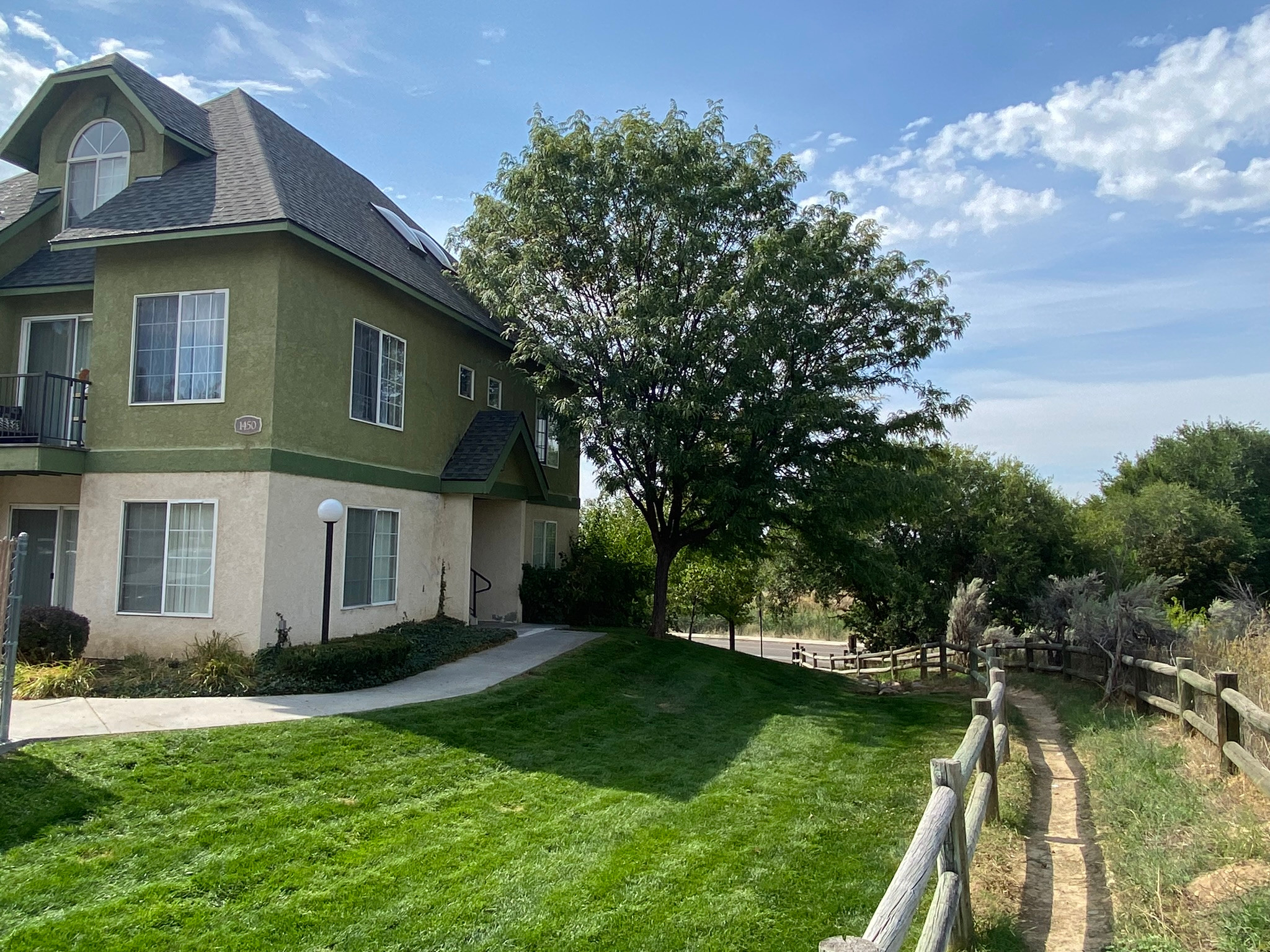 Camels Back 1438-106