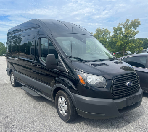 15 Passenger High Roof Ford Transit 350 | VANS UNLIMITED
