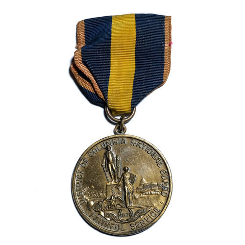 US Washington DC National Guard Faithful Service Medal | queencitymilitaria