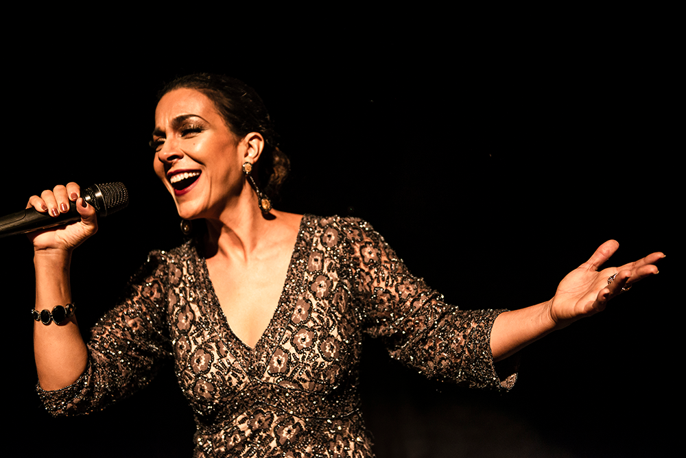 Premiado espetáculo sobre cantora Elizeth Cardoso ganha formato online