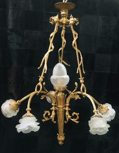 Chandelier | Classic Chandeliers