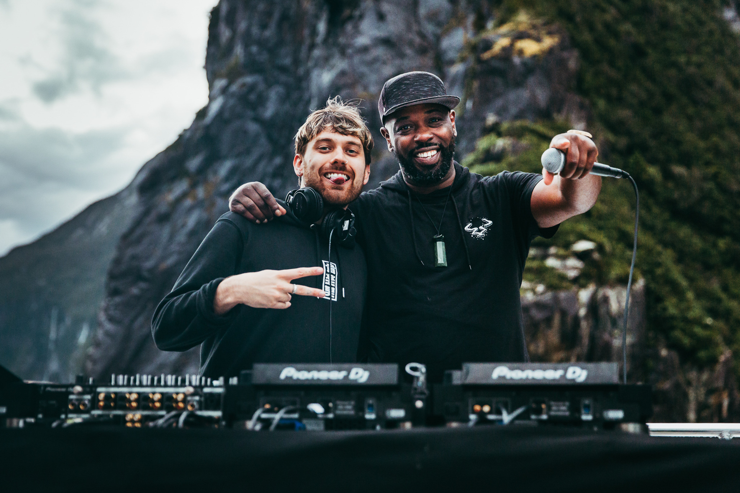 Liquid Sounds DJ Set | Think Loud