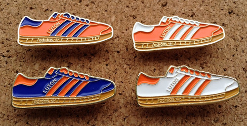 Luton - Adidas Gazelle Trainers/Trabs/Sneakers | FOOTBALL-PINS-BADGES