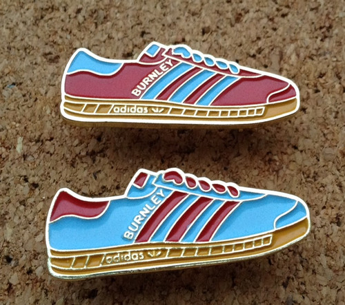 Burnley - Adidas Gazelle Trainers/Trabs/Sneakers | FOOTBALL-PINS-BADGES
