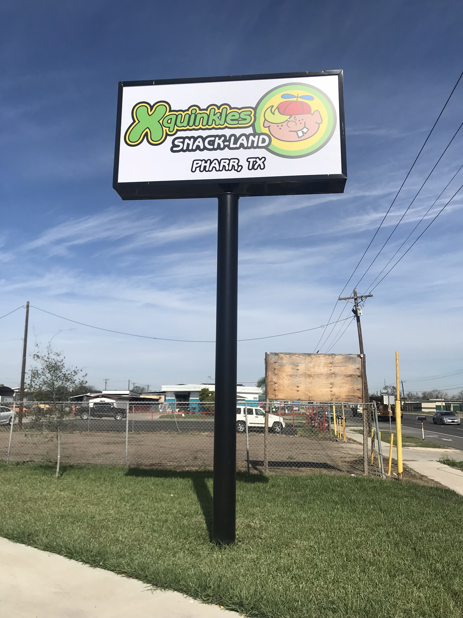 Pole Signs | Mission | IDecal Sign Builders | 9565800800