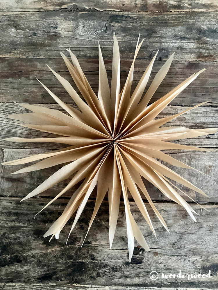 diy stjerne av bakepapir