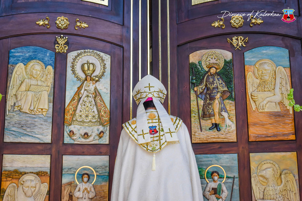 PORTA SANCTA: Moving Forward and Being in Mission