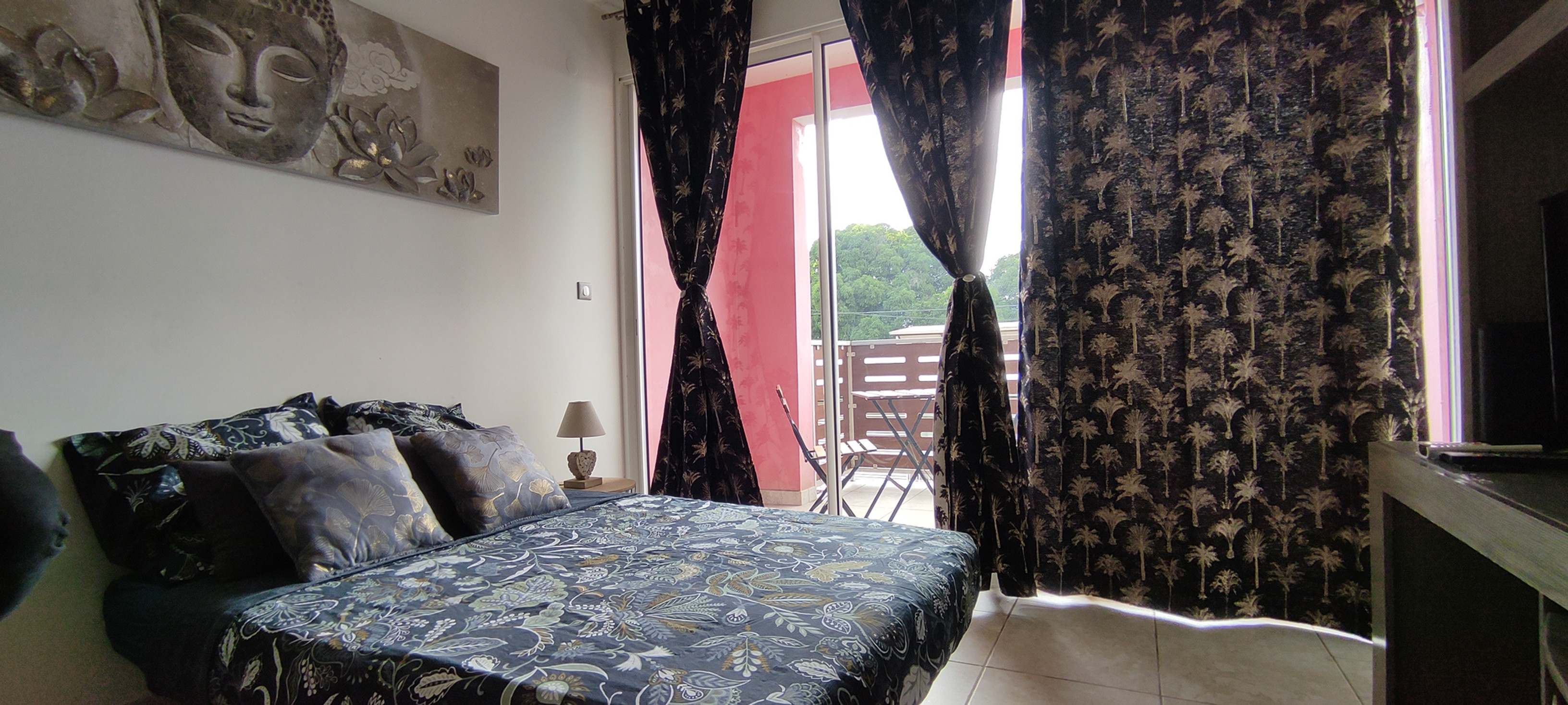 Studio Comou - CAYENNE