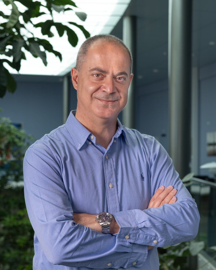 Dr Athanasios Tsirelis