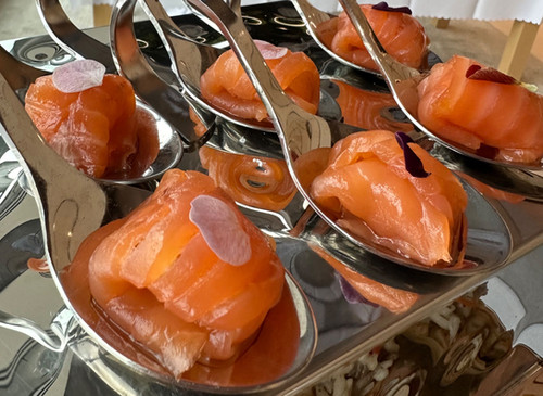 Smoked salmon and green apple packets (12 pieces) | La Fête CateringCopy