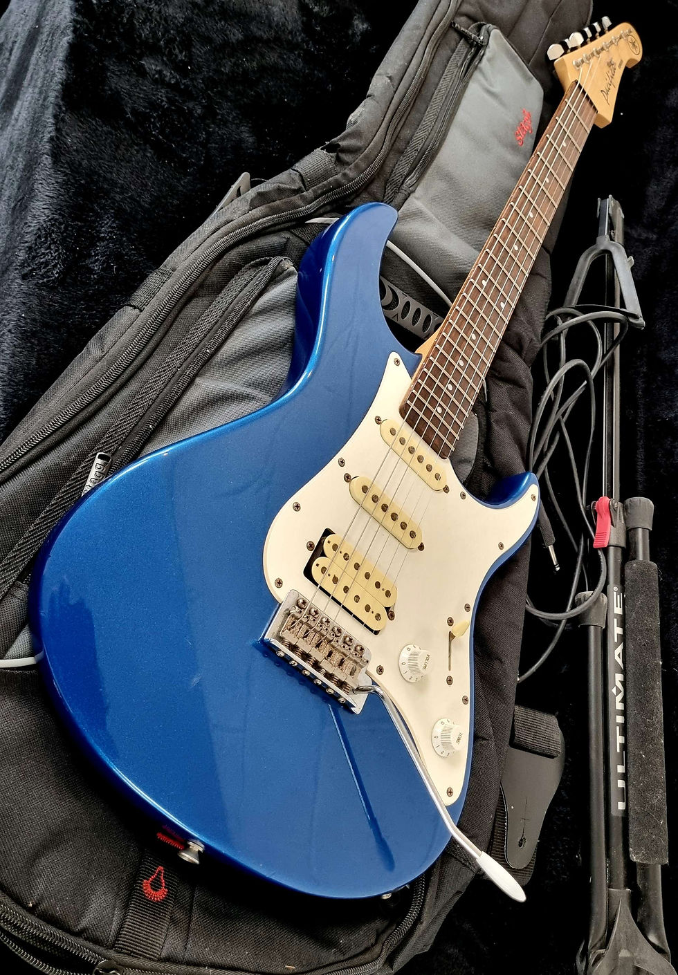 String Theory Guitars | Electric guitars in Bristol | England