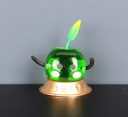 Junimo Figure - Spring Green glass | 4Emperors