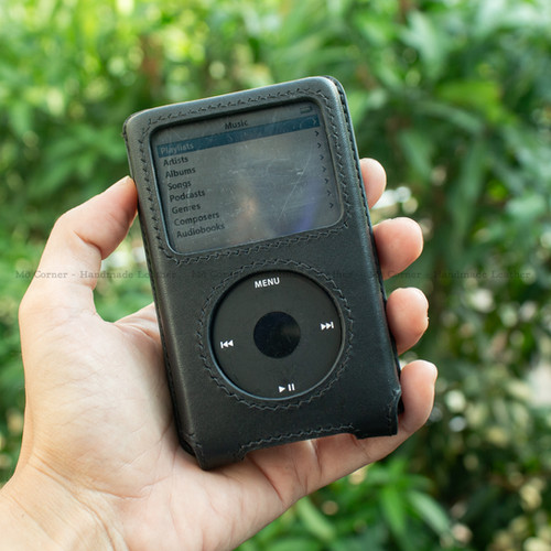 Leather Case for iPod Classic 5th gen Thick - 001 | MO CORNER