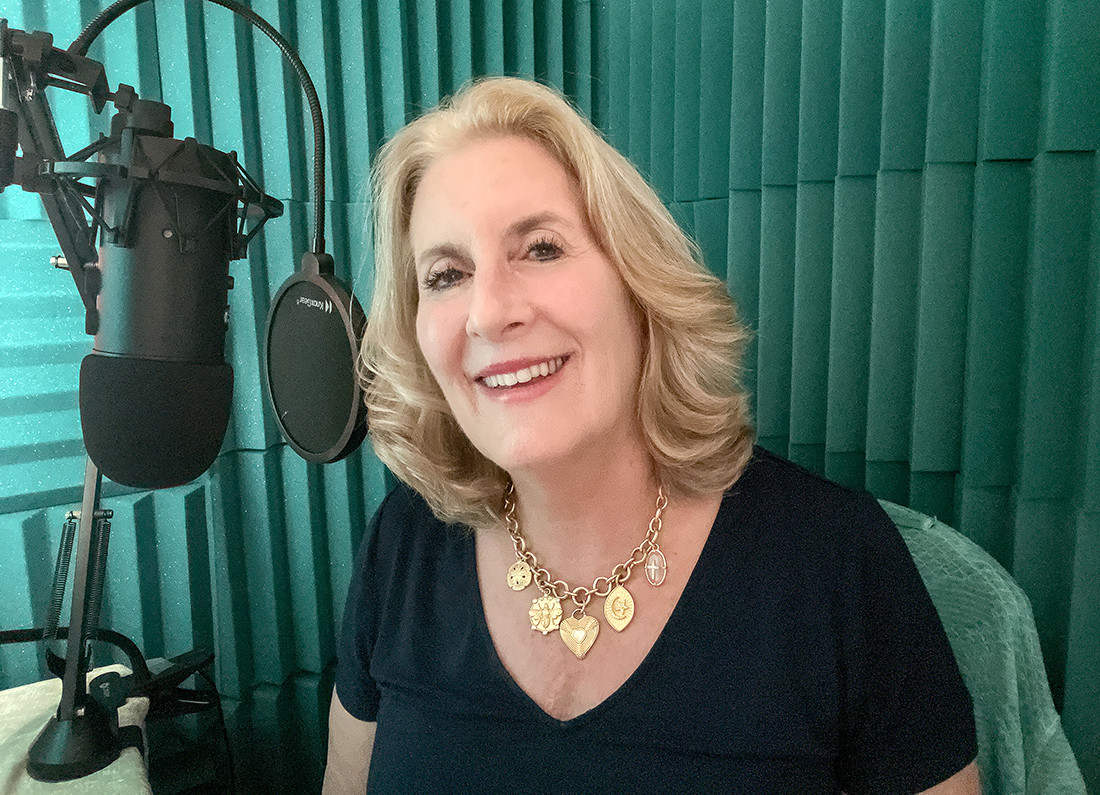 ABOUT | Beth Golden Voice Over