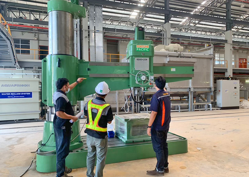 Radial Drilling Machine