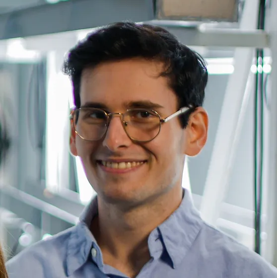 GUSH | Zero pesticide strawberries grown in Montréal