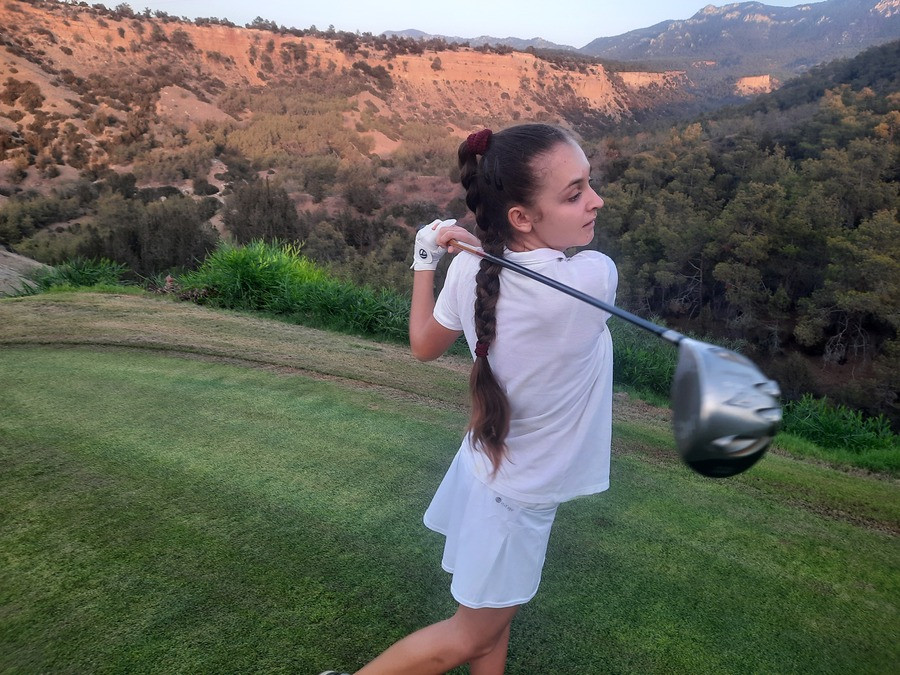 Sofia Raskin | female golfer