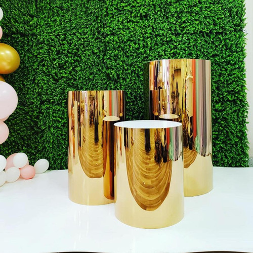 Round Gold Plinth Set | BeeZees Creations