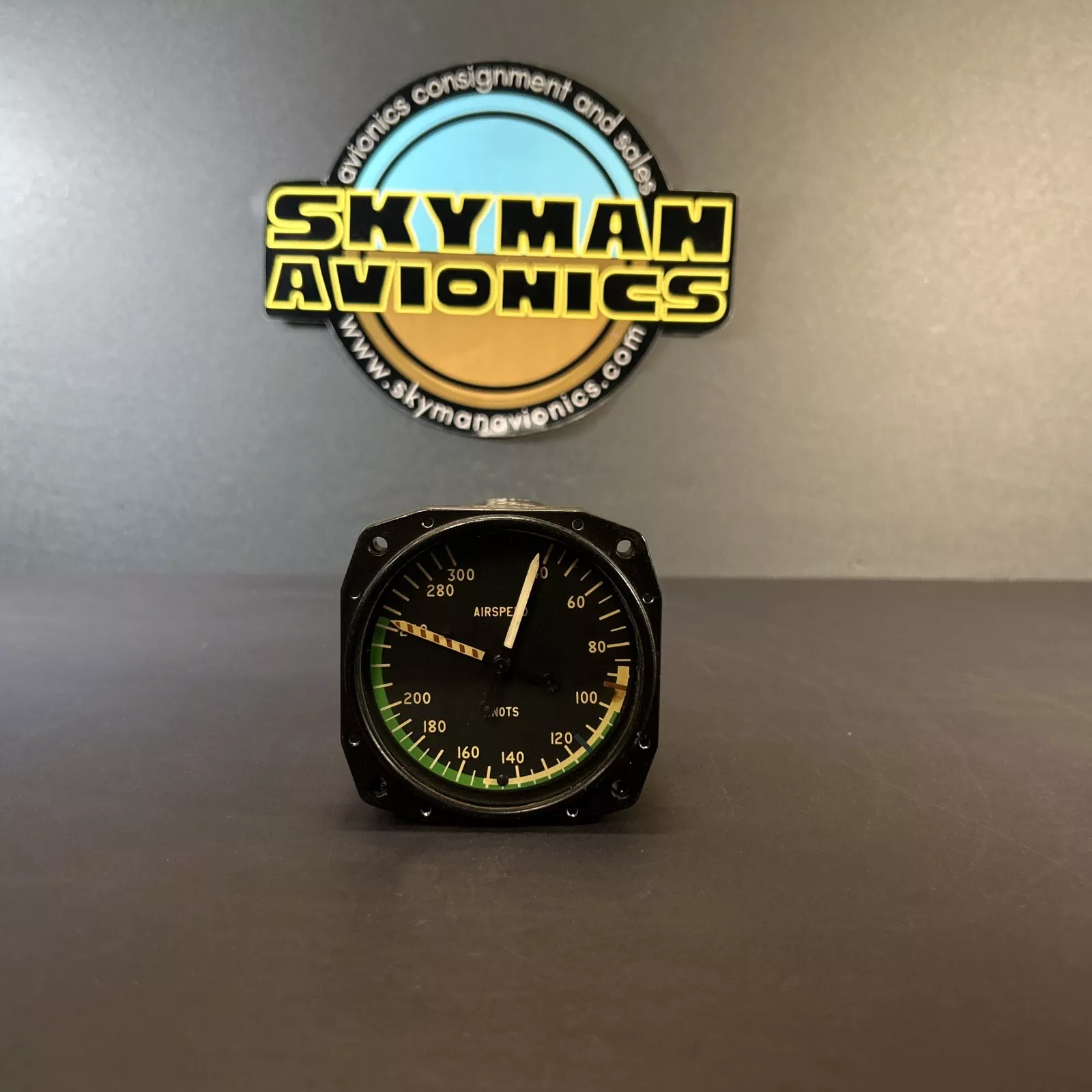 U.S. Gauge Airspeed Indicator 40-300 KTS | Skyman Avionics