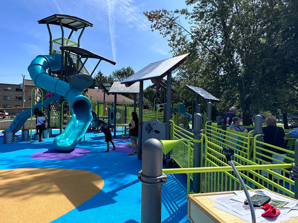 Modules et équipements de jeux extérieurs pour des parcs d'exception ...