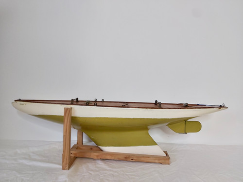 Large John Alexander hull to restore -Sold | pond-yacht-antiques