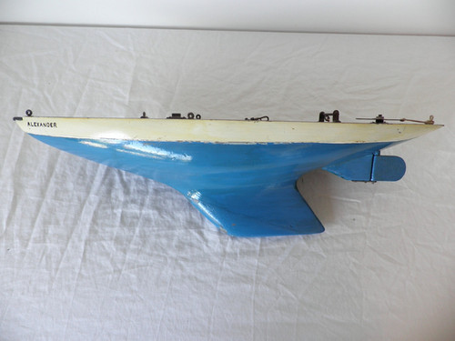 Alexander hull with original paintwork to restore -Sold | pond-yacht ...