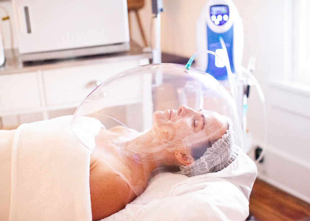 The O2 to Derm Facial: A Space-Age Luxury Treatment for Stellar Results