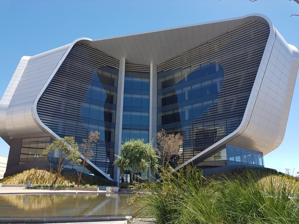 FIXED AND ADJUSTABLE LOUVRES