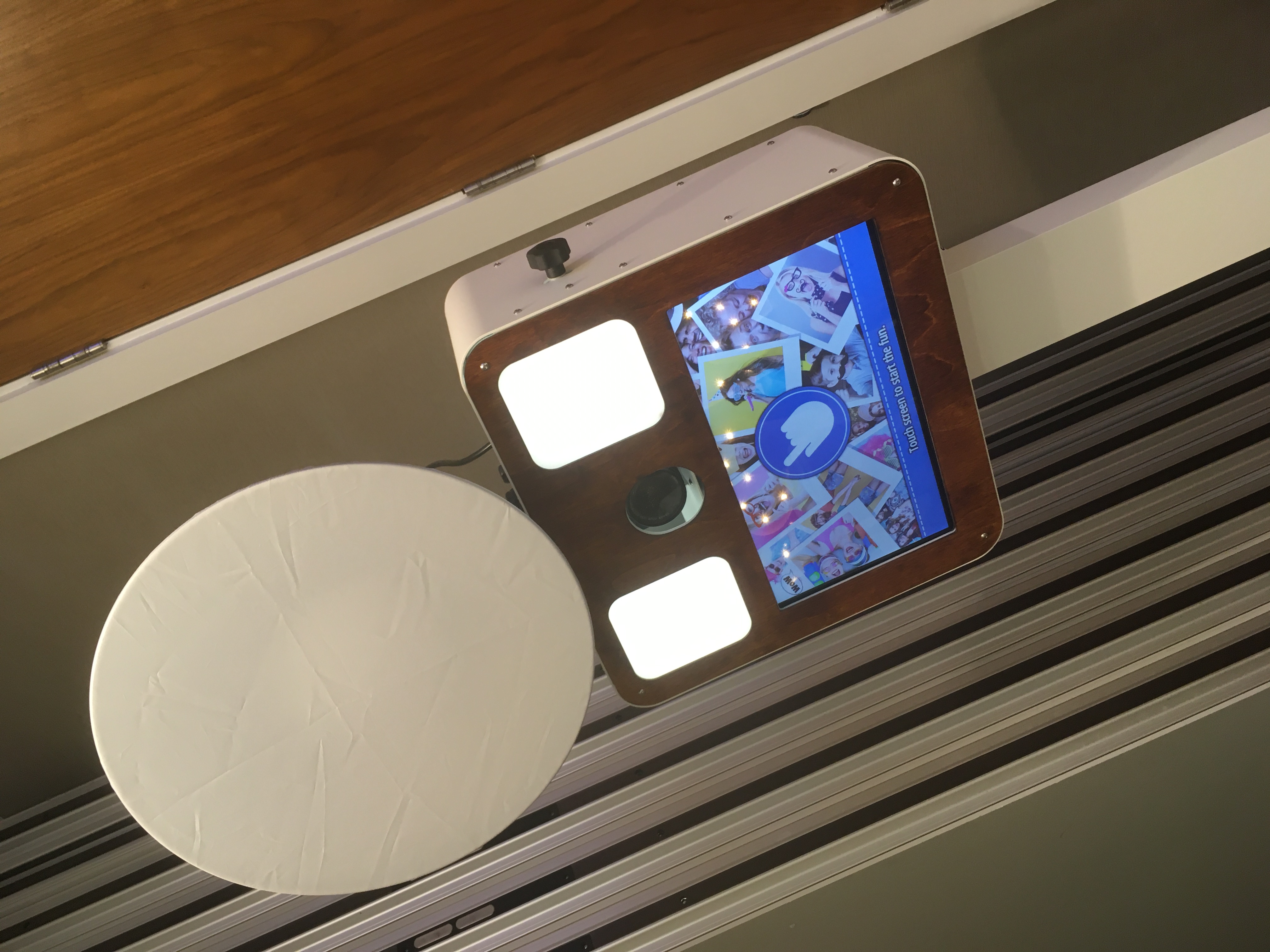 Selfie Station Photobooth | celebrations-events