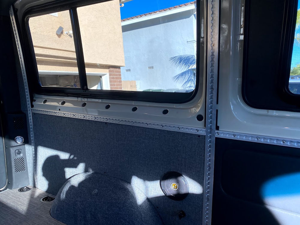 2020 4WD Sprinter Pop Top Demo Van