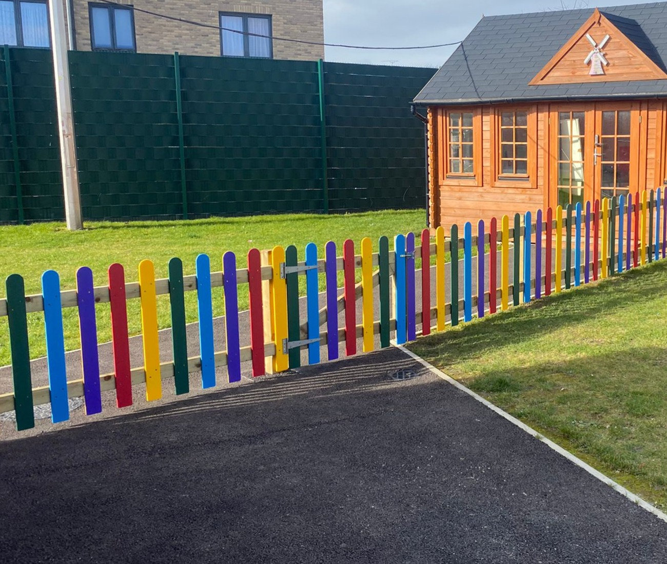 HDPE Rainbow Fencing