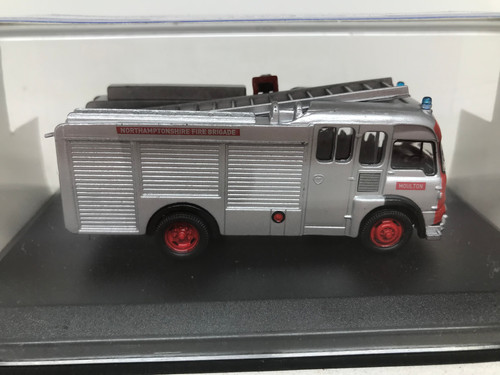 OXFORD 1:76 SCALE OO GAUGE 76FIRE002 BEDFORD TK NORTHAMPTONSHIREFIRE ...