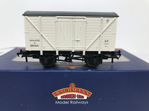 BACHMANN OO GAUGE 38-191A BR INSULATED 12t VAN WAGON | T W Models