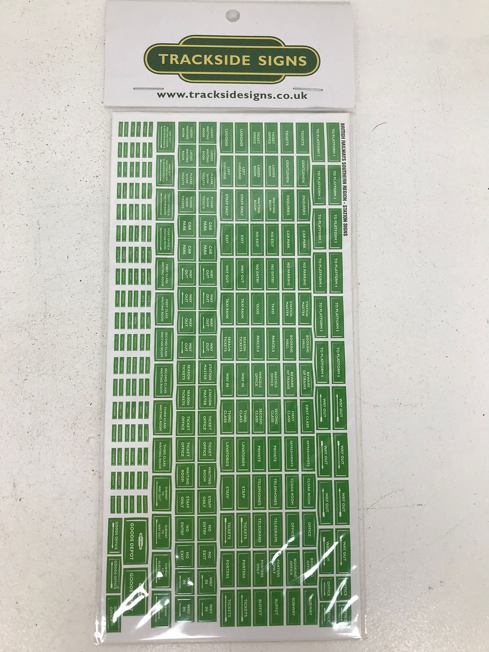 TRACKSIDE SIGNS 4mm OO GAUGE BR SOUTHERN REGION SELF ADHESIVE STATION ...