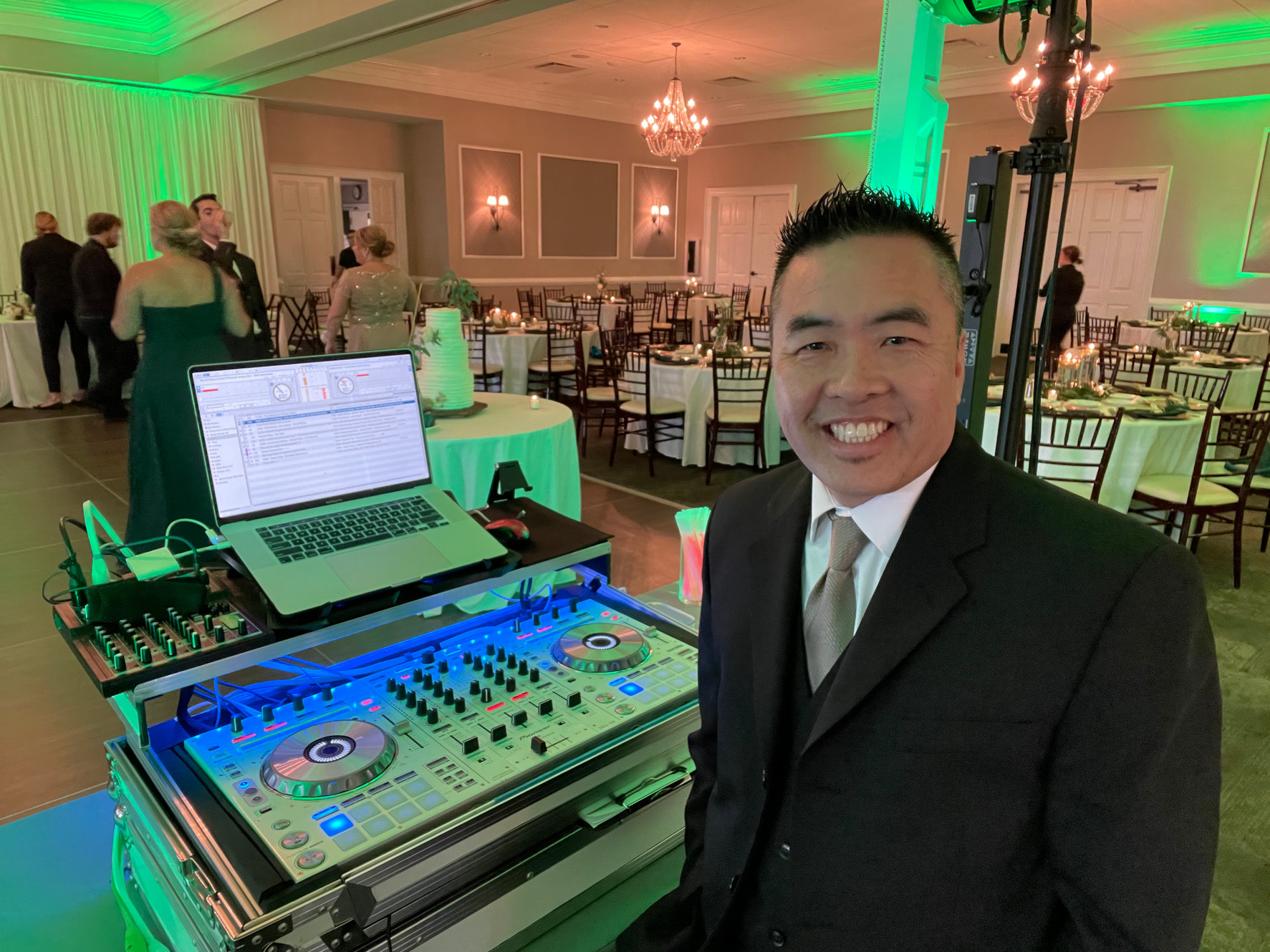 All Wedding Needs | Wedding Show DJs - Tom | Columbus Ohio, USA
