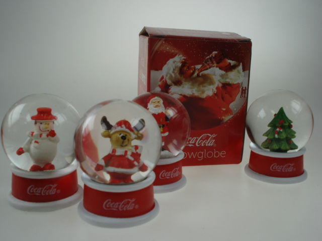 Coca-Cola snowglobe