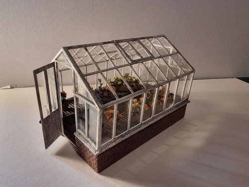 SMG04 Greenhouse with internal details | sheffield-miniatures